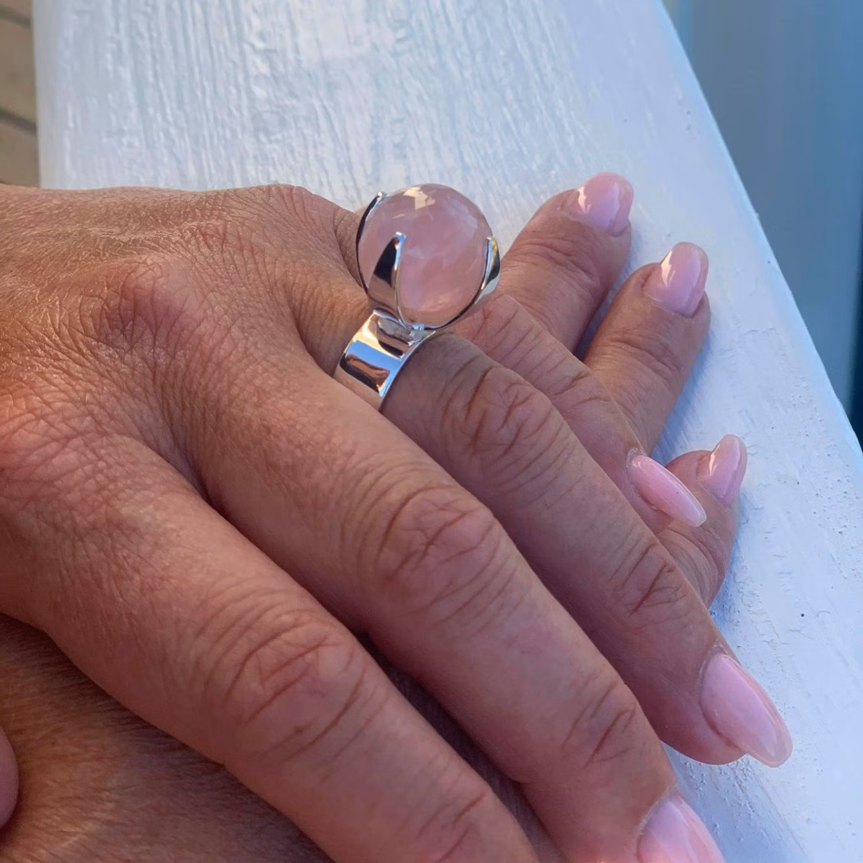 Silver ring CLAW, a big silver ring with rose quartz - MoM of Sweden
