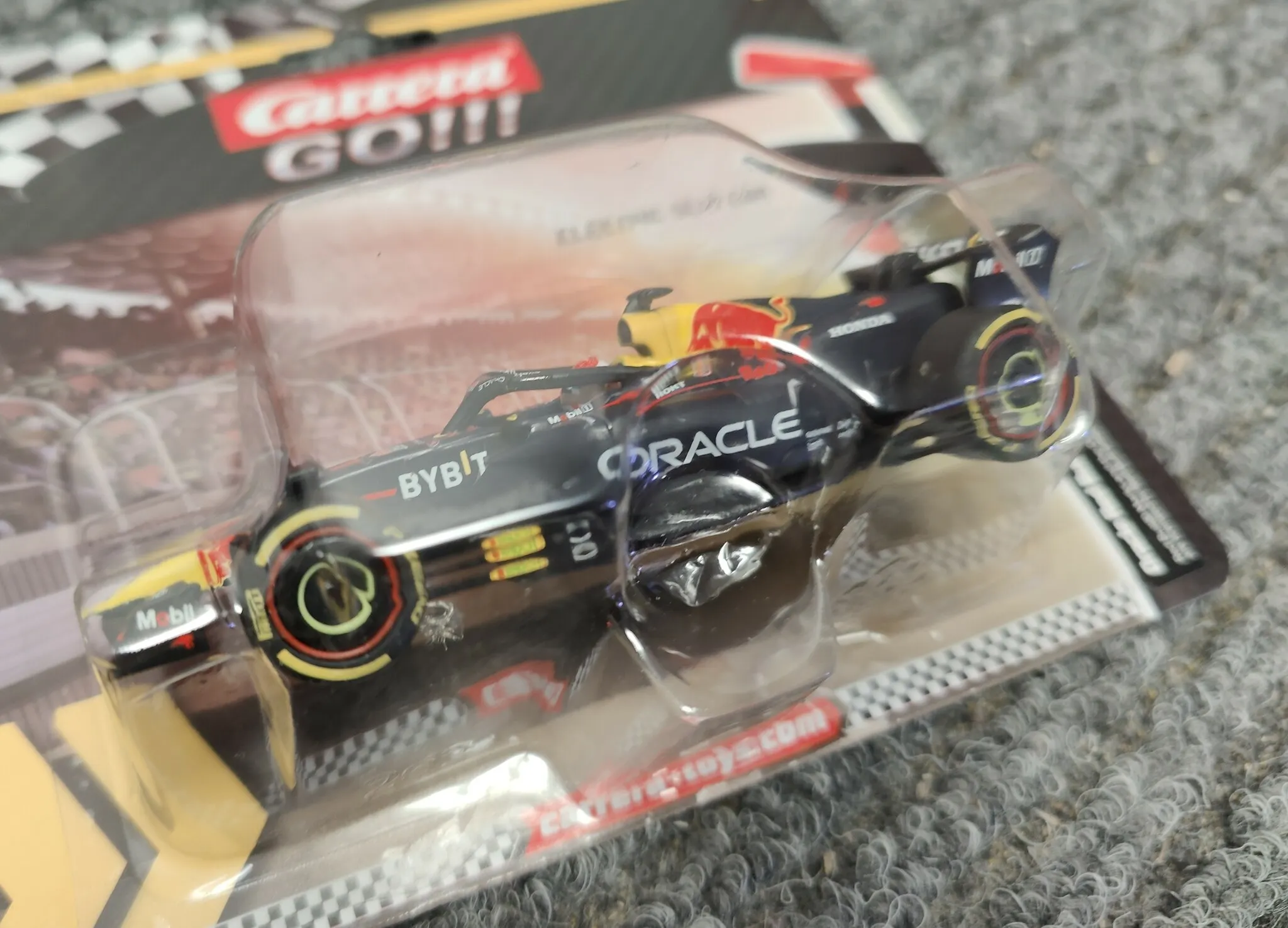 Carrera Go - Red Bull Racing RB19 Max Verstappen - skala 1:43 Analog ...