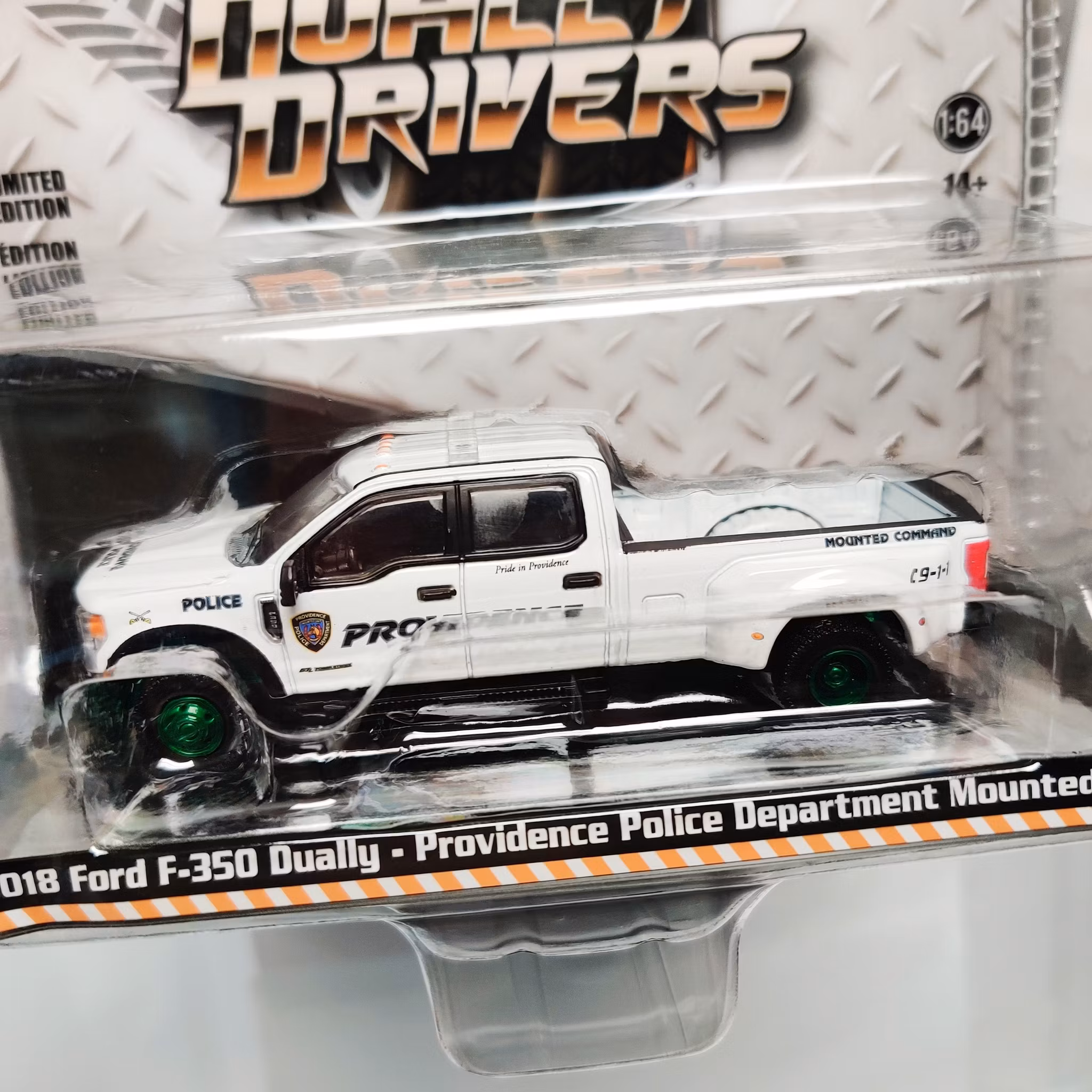 Skala 1/64 GreenLight "Dually Drivers" Ford F-350 Dually 18' Green.Ed ...