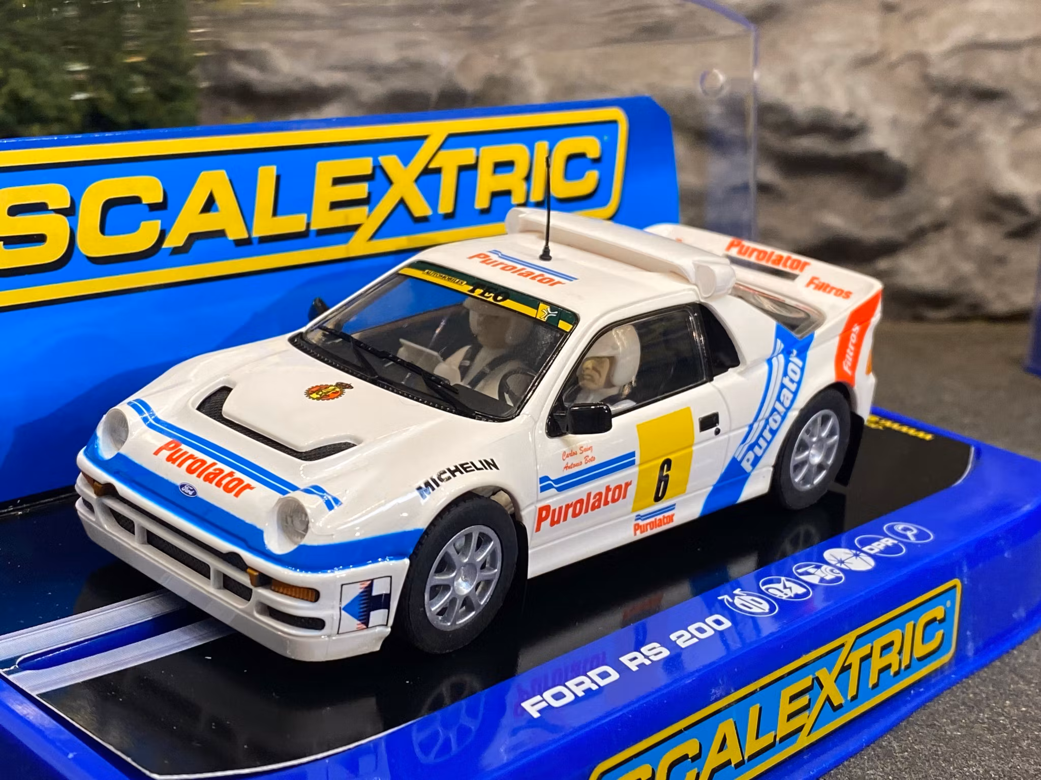 Skala 1/32 Ford RS 200 fr Scalextric - YAKOL