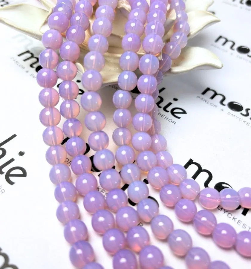 Sträng med glaspärlor, opalitimitation, lavendel, 8mm (100st) - Moshie