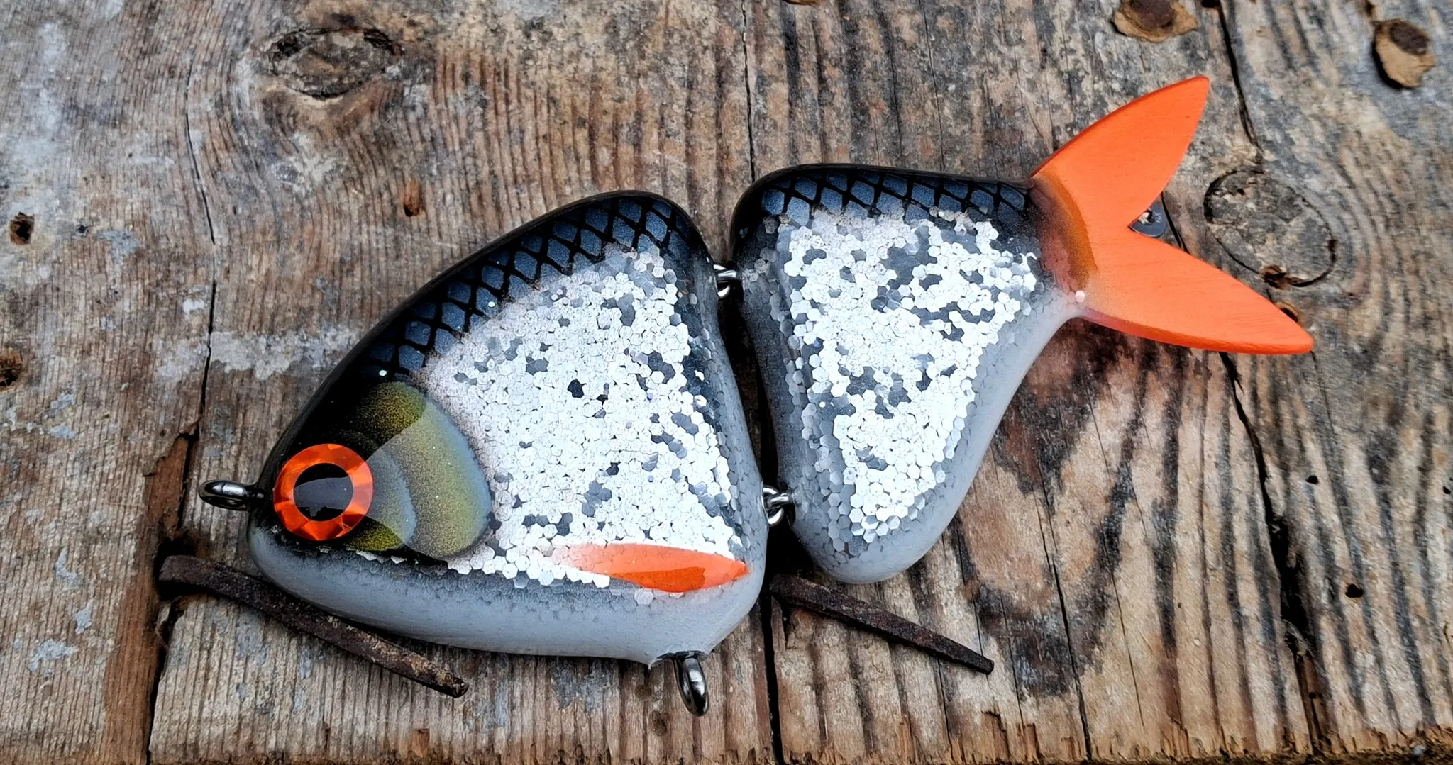 Jointed Buttface GlitterRoach - JW Lures Shop