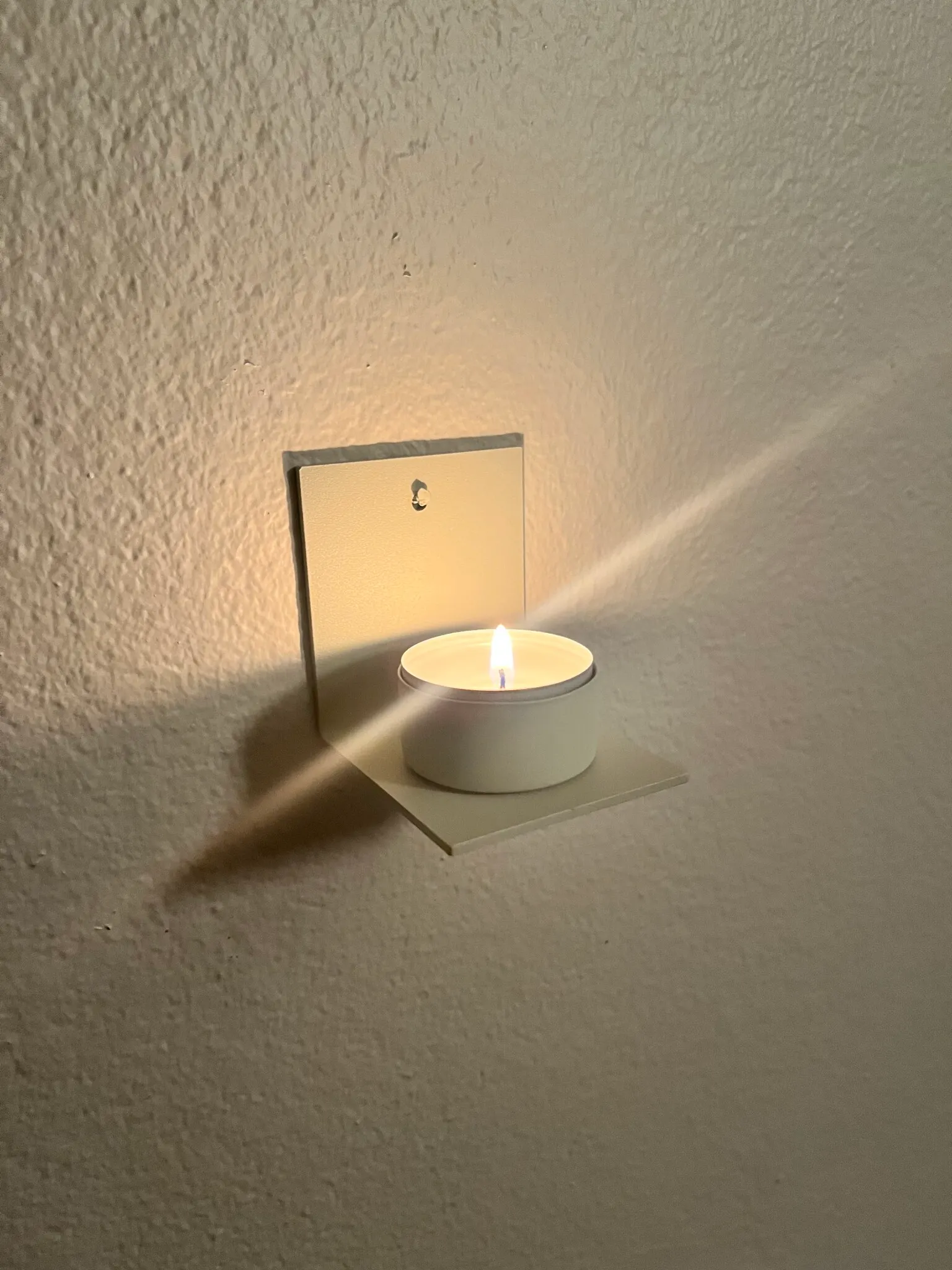Vägghängd ljushållare Dino S grå-beige - T.E Design